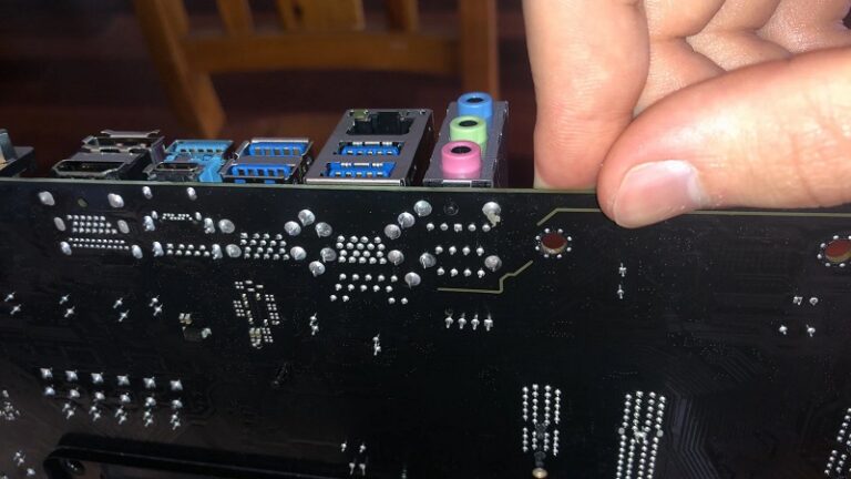 What are Motherboard Standoffs and What is Their Use? - Xtremegaminerd