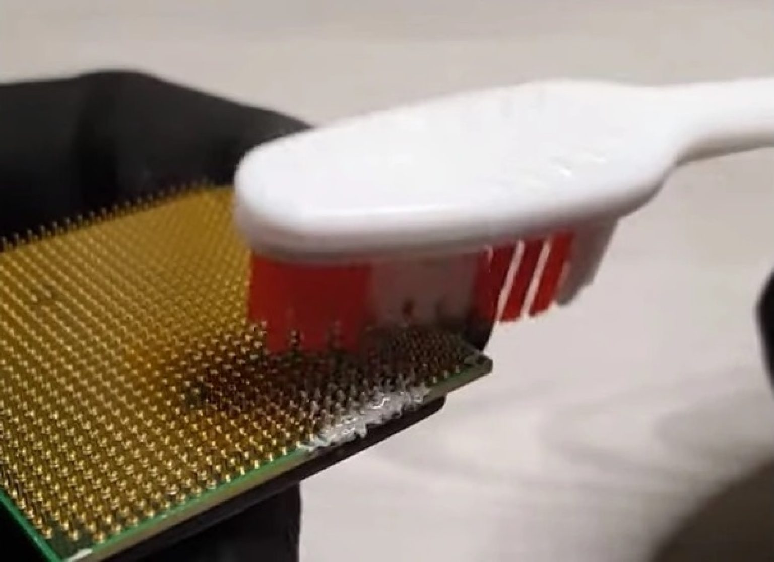 Got Some Thermal Paste On CPU Pins? Here Is How To Remove It ...