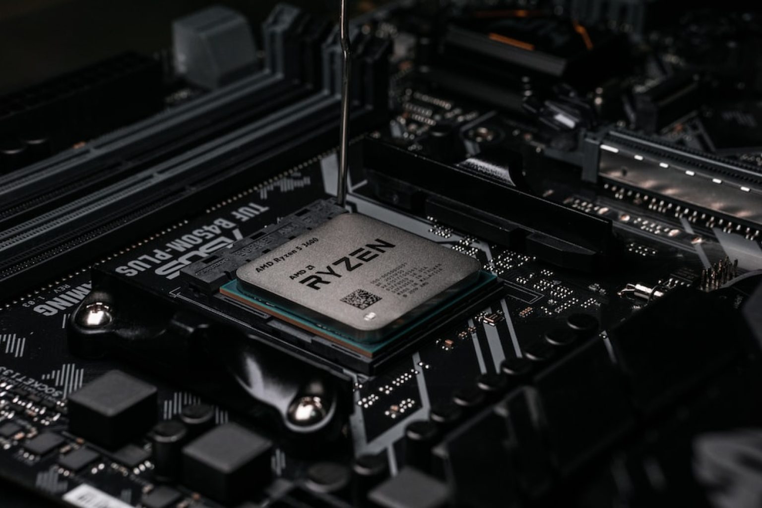 Is Undervolting CPU Safe? Advantages and Limitations - Xtremegaminerd